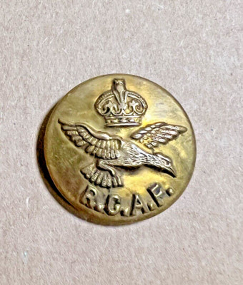 Royal Canadian Air Force RCAF War Uniform Button Vintage 1" United-Carr ...