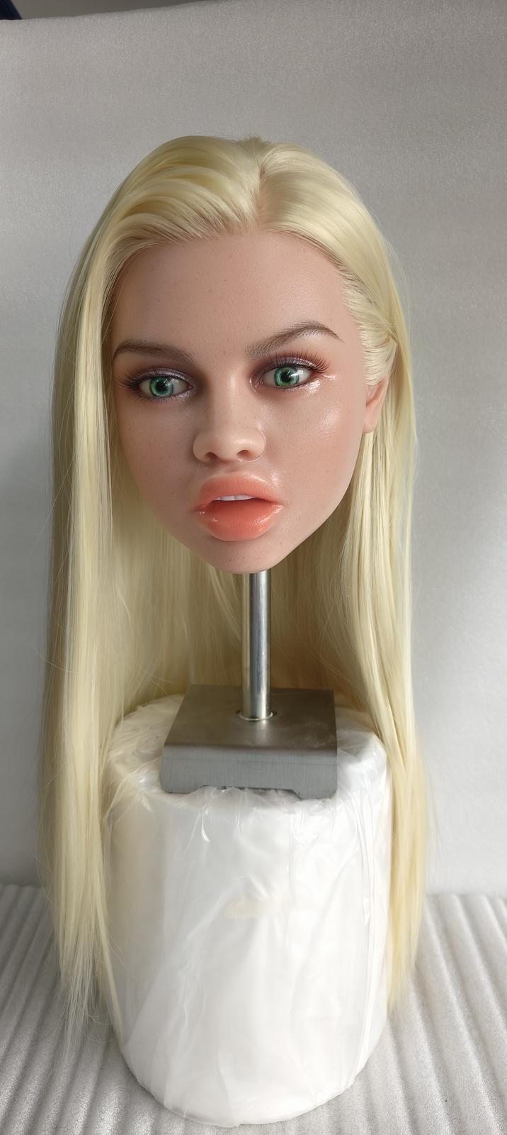 Full Silicone Sex Doll Head Implanted Hairs Thick Lips real doll head ...