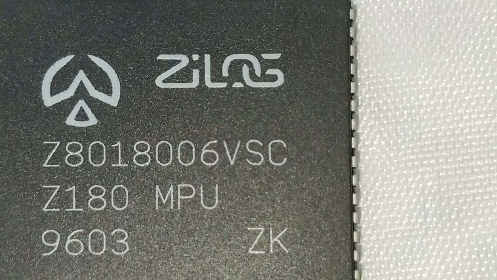 Z8018006VSC Manu Zilog Encapsulation PLCC Enhanced Z180 Microprocessor ...