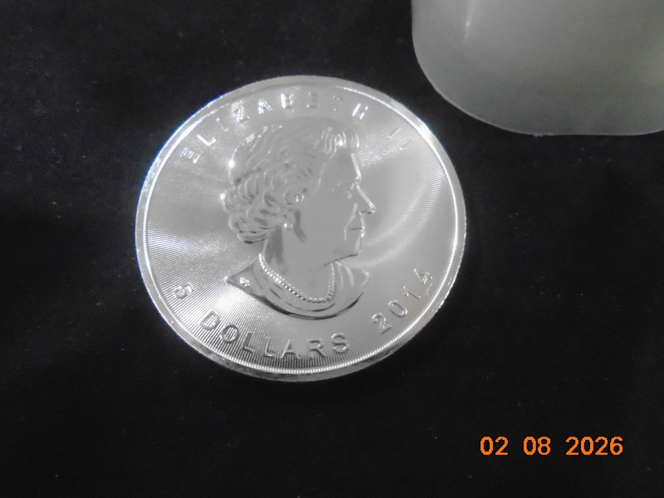 2014- 1 oz .9999 Fine Silver Canadian Silver Maple Leaf $5 Coin "Fresh ...