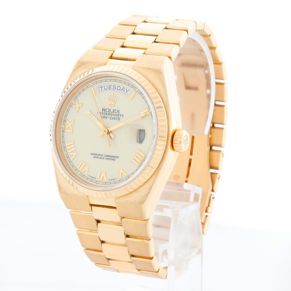 Rolex 19018 Oysterquartz Day-Date Men's 18K Gold Watch W/Rolex Box And ...
