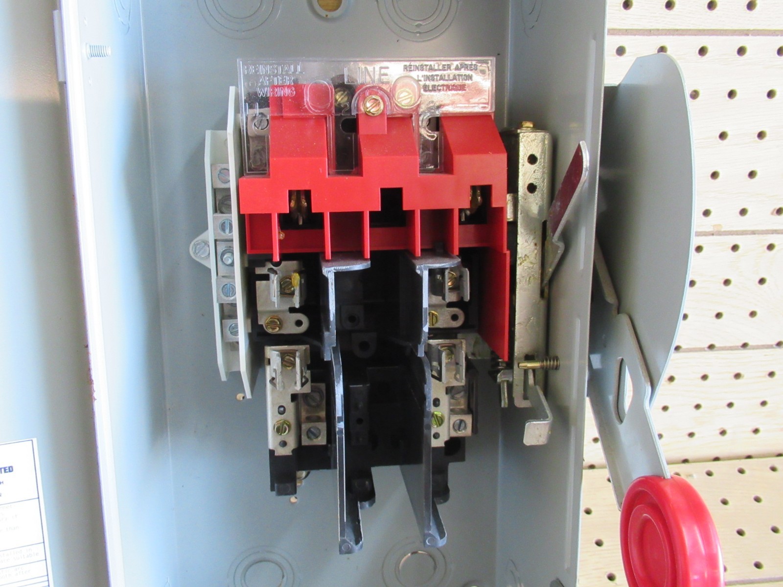 CUTLER HAMMER DISCONNECT DH221NGK 30A 240VAC 250VDC 2-POLE **WARRANTY ...