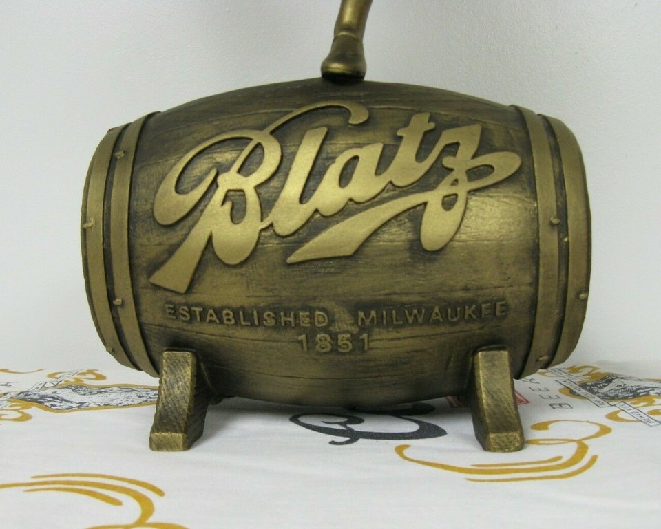 NEW VTG 1986 BLATZ BEER SEXY VALERIE BRONZE BEAUTY IN MOTION BAR STATUE ...