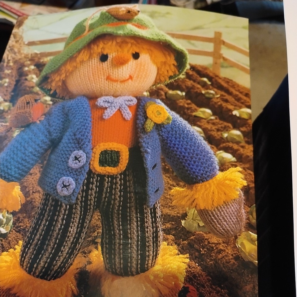 Jean Greenhowe Toy DK knitting patterns ~ Clown + Scarecrow | eBay