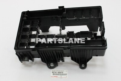 Toyota Land Cruiser Lexus LX570 OEM Genuine Engine Room Relay Block ...
