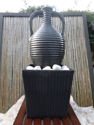 Zimmerbrunnen Gartenbrunnen Rattan und Krug mit LED | eBay