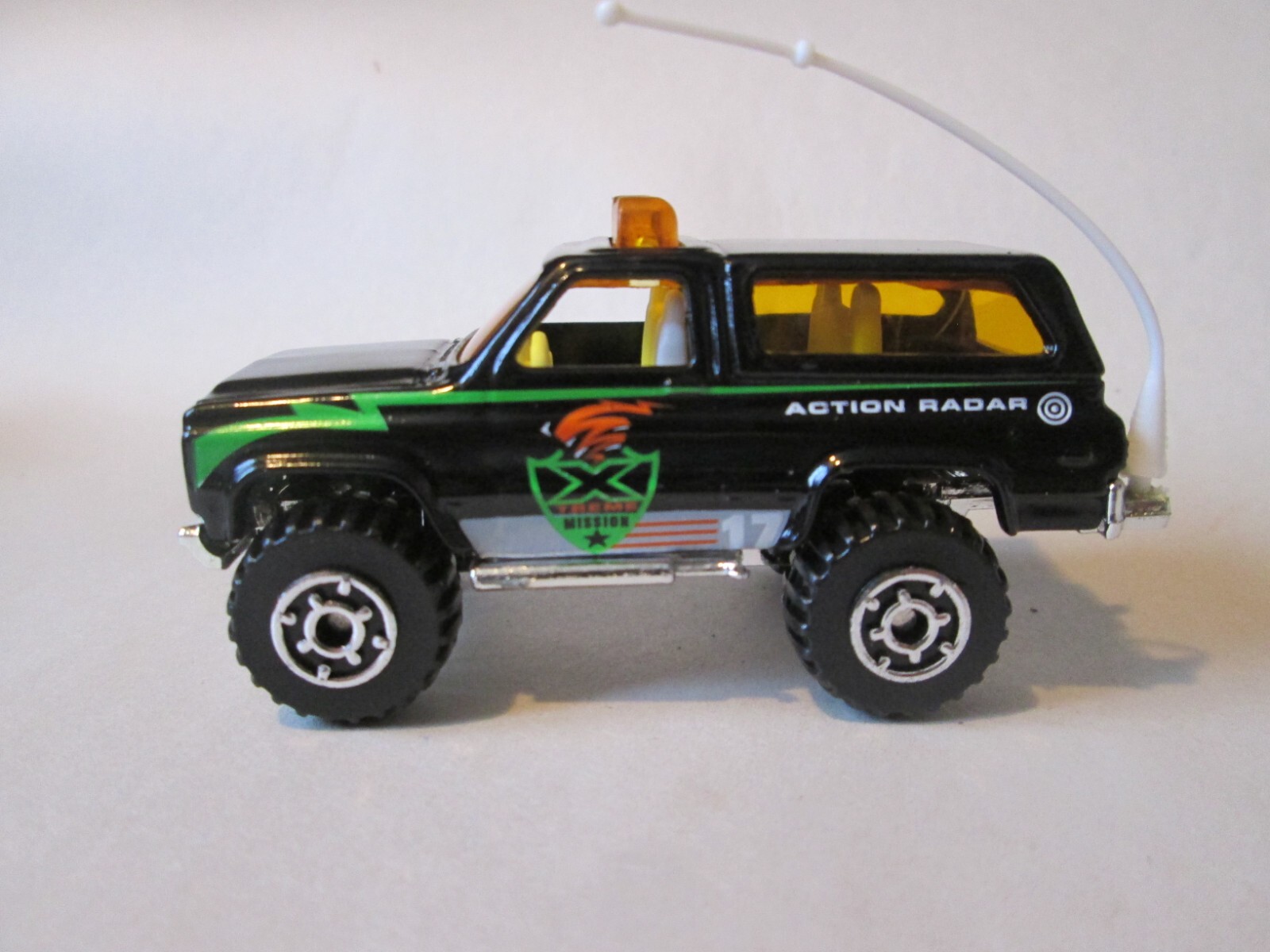 Matchbox Chevy Blazer Black 4x4 Pickup Truck 1/64 Storm Trackers ...