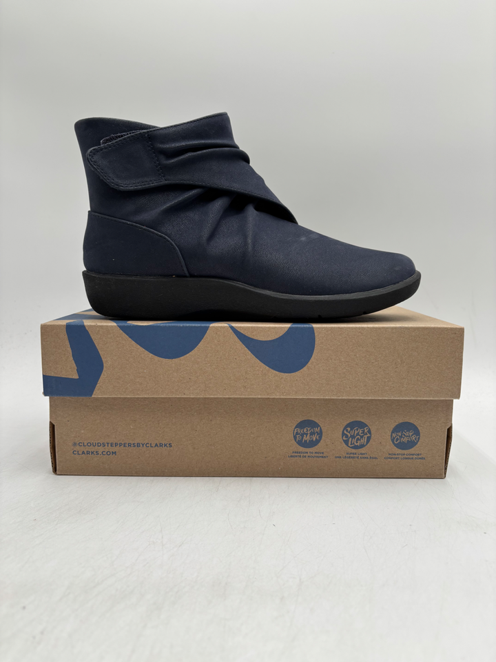 CLOUDSTEPPERS By Clarks SILLIAN TANA Women's NEW Ankle Boots Navy ...