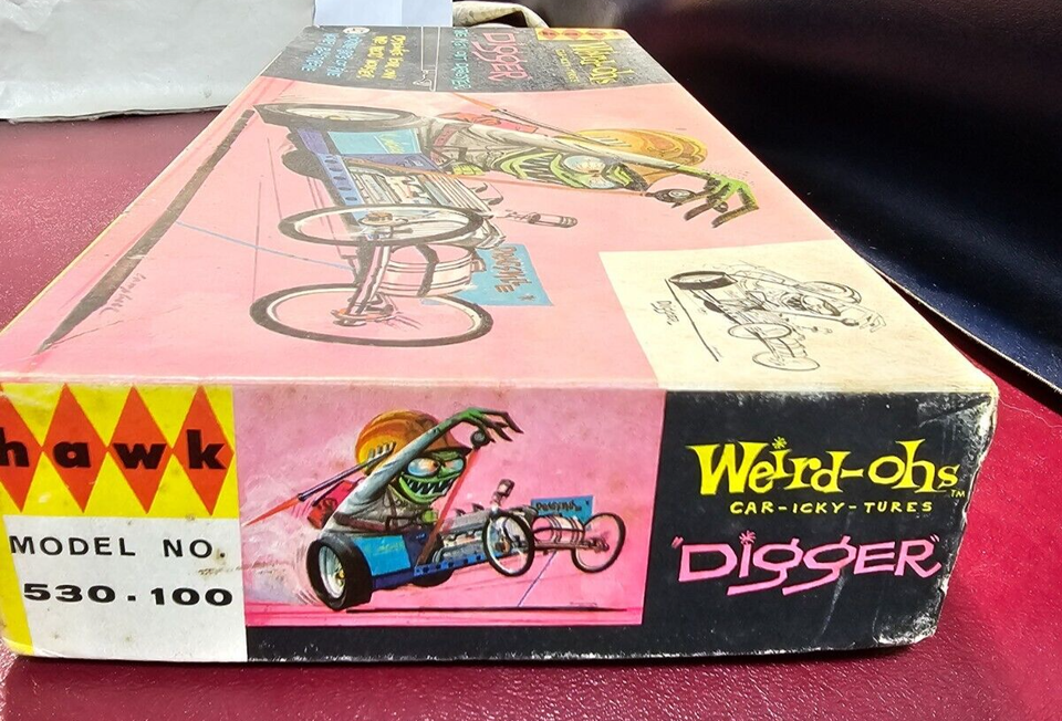 Hawk Model Kit Weird-Ohs Digger Way Out Dragster 530-100 Original 1963 ...