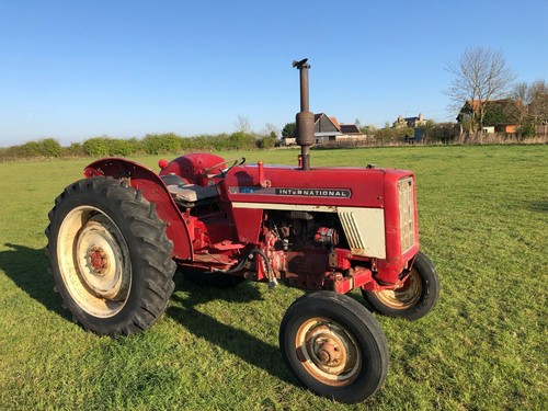 INTERNATIONAL 474 TRACTOR 1972 | eBay UK