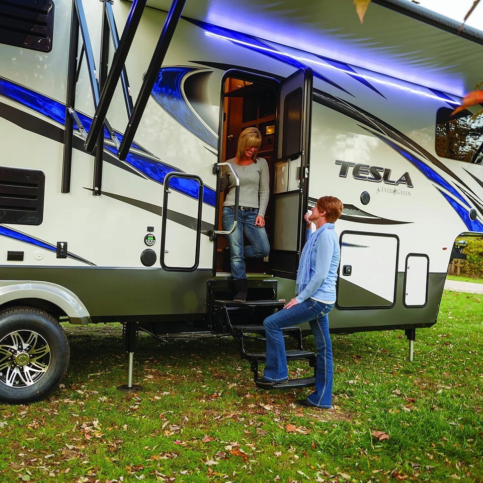 Radius 24" Single Manual RV Step Assembly, 300 lbs. Anti-Slip Steps ...