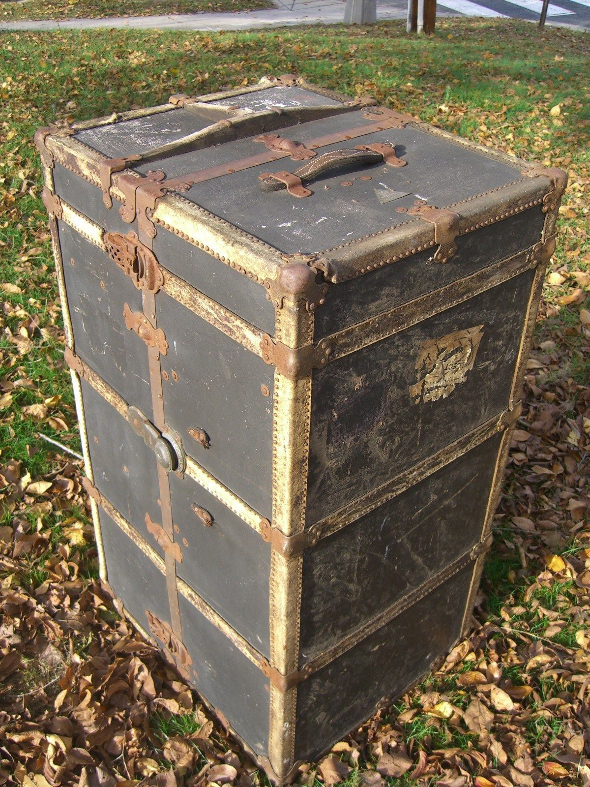 Mendel & Co. Wardrobe Steamer Trunk, Yale Lock & drawers c. 1900 | eBay