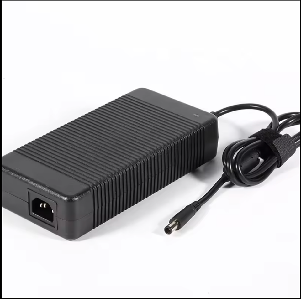 Alienware M15 Charger 240w Alienware Laptop Charger Replacement 17 M15x ...
