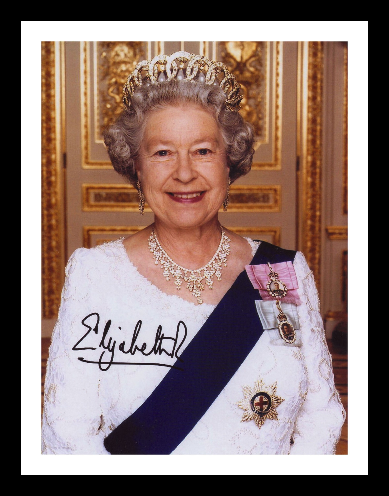 QUEEN ELIZABETH II SIGNED & FRAMED AUTOGRAPHED PHOTO | eBay