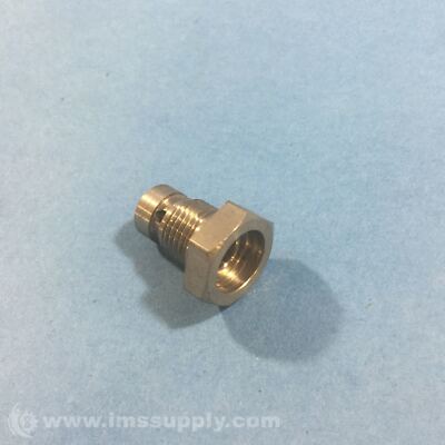 IEC 4M6315 Retainer, Gun, Twin Nozzle, 19/32" Hex 3/8" Male THD, FNIP ...