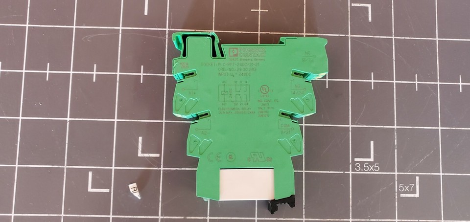 Phoenix Contact Relay Socket, 2900283 W/ Relay 2961192 / PLC-BPT-24DC ...