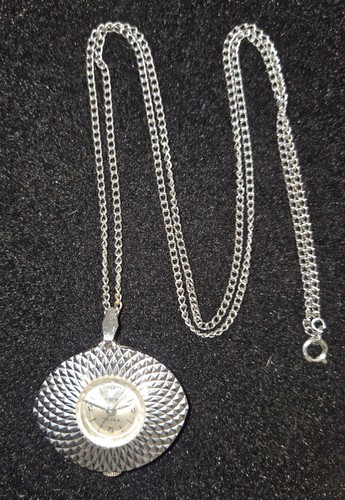 Vintage Focal De Luxe Hand Wind Analog Dial Pendant Watch Necklace ...