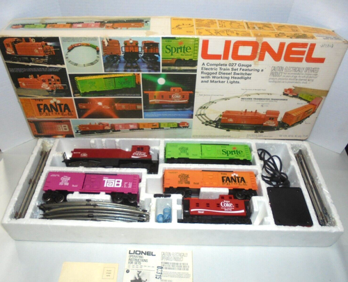 LIONEL COKE DIESEL ENGINE TRAIN SET 0/27 COMPLETE WITH TRACK ...