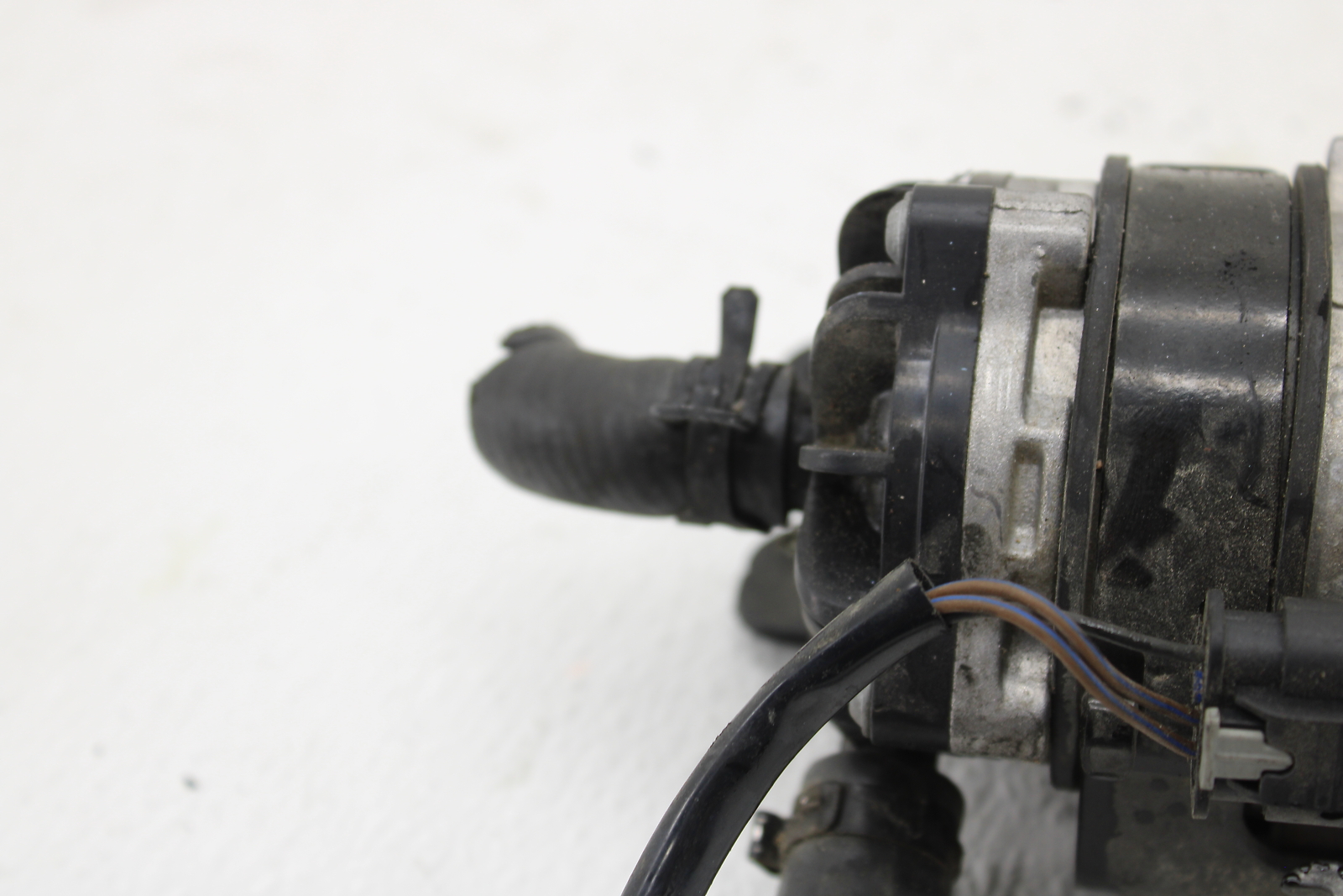 Harley Davidson Touring Electric Coolant Water Pump 26600012 D133 for ...
