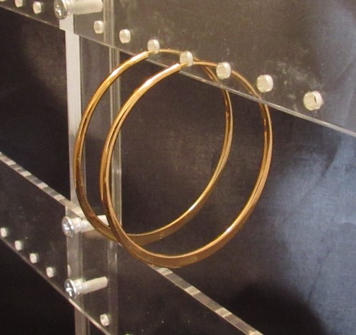 Gold Tone Hoop Earrings Marked BR with a Backwards B & Forward R | eBay