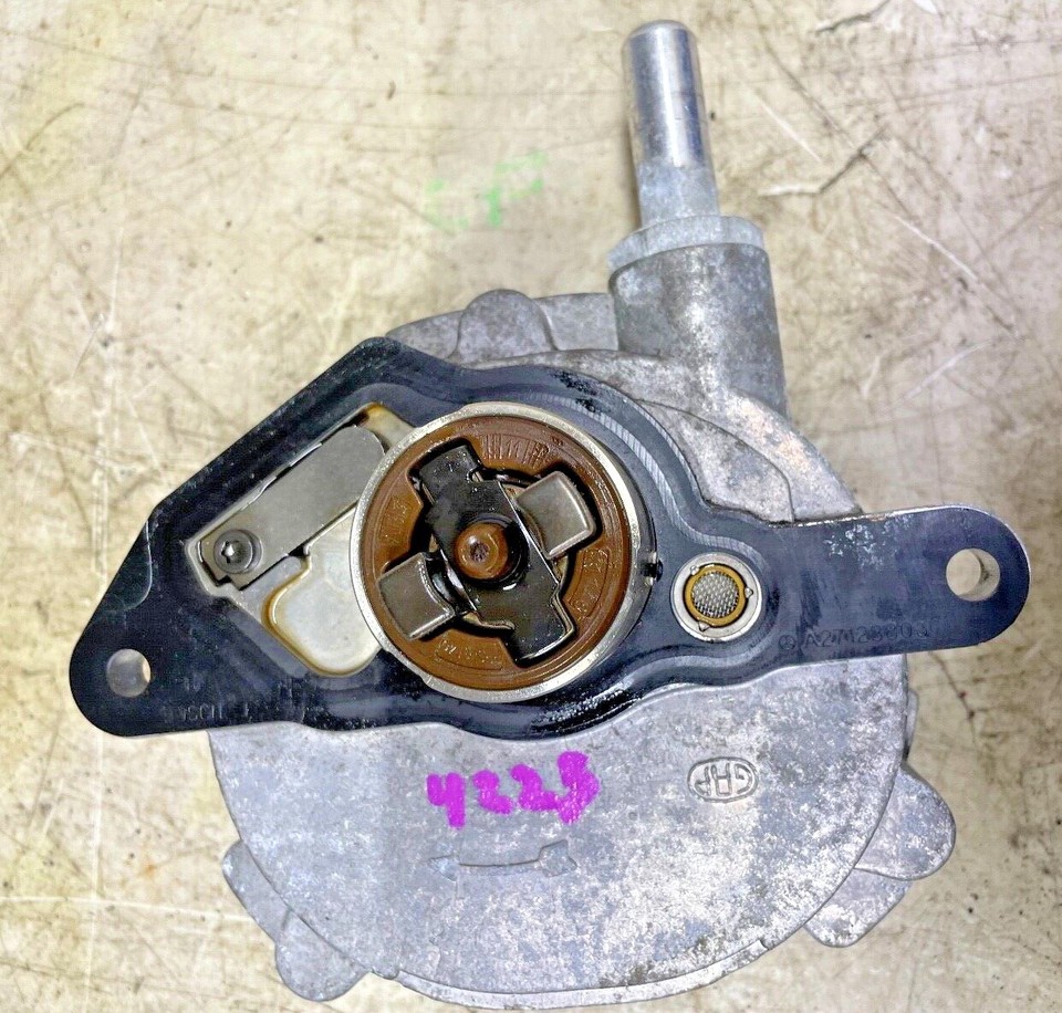 12 13 14 15 MERCEDES BENZ C250 1.8L - VACUUM PUMP 2712301665 OEM | eBay