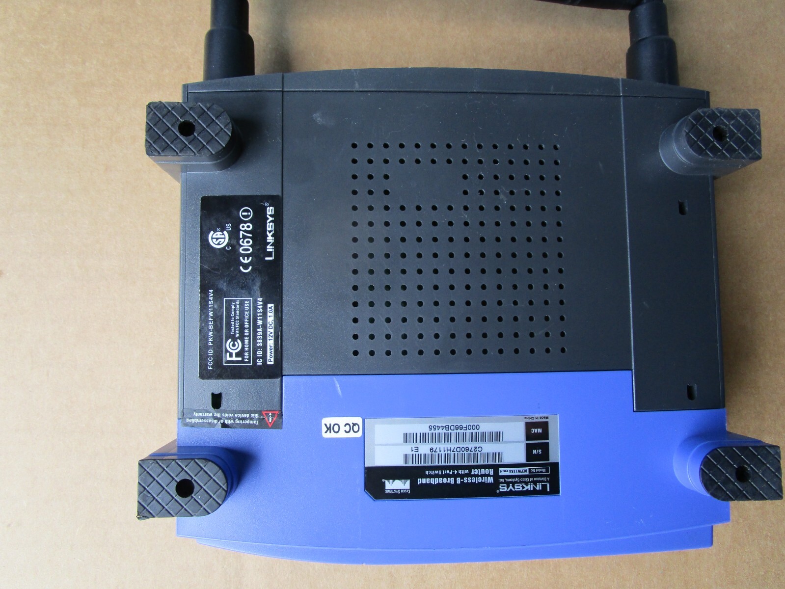 Broadband Router 2.4GHz . LINKSYS Multi Ports Wep Model:BEFW11S4 V.2 ...
