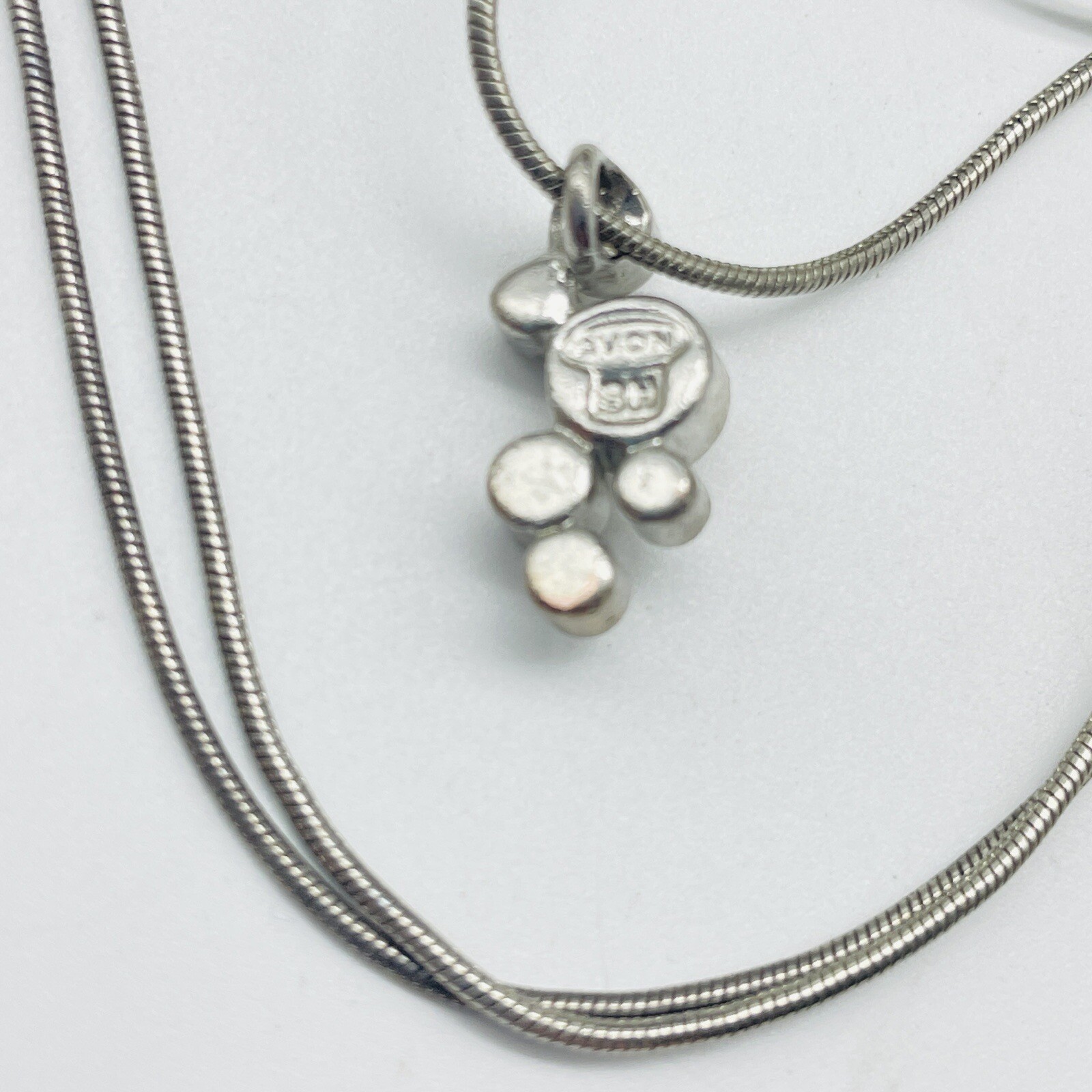 AVON Rhinestone Cluster Charm Necklace Silver Tone Classic Sparkle READ ...