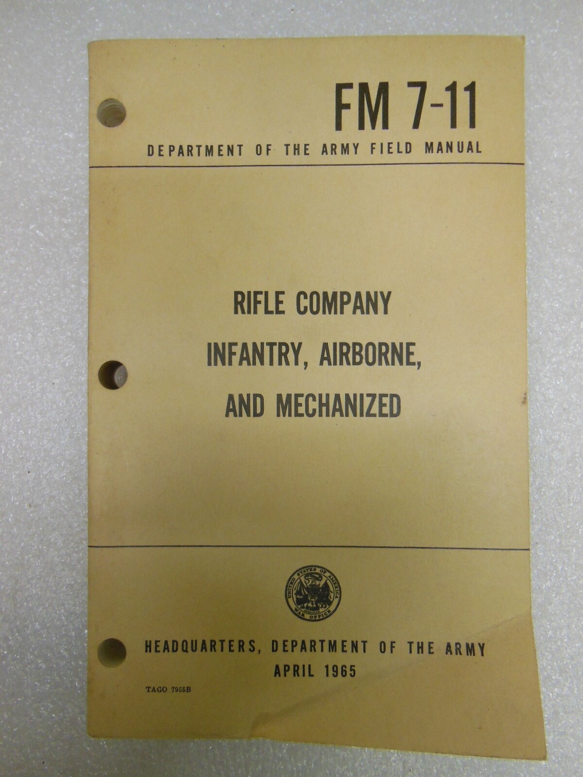 vtg RIFLE COMPANY INFANTRY AIRBORNE & MECHANIZED - U.S. Military FIELD ...