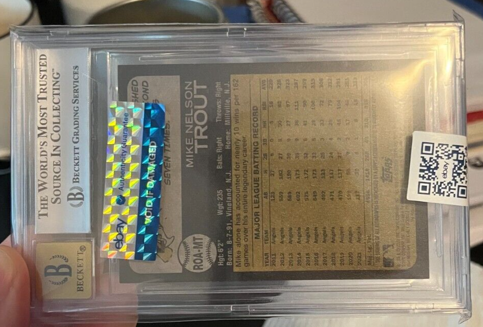 2022 Topps Heritage Real One Auto Red Ink #ROA-MT Mike Trout HN 24/73 ...