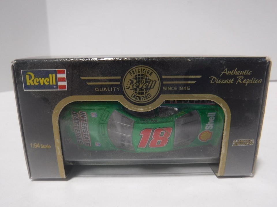 Bobby Labonte #18 Interstate Revell 1:64 040623DMT2 | eBay