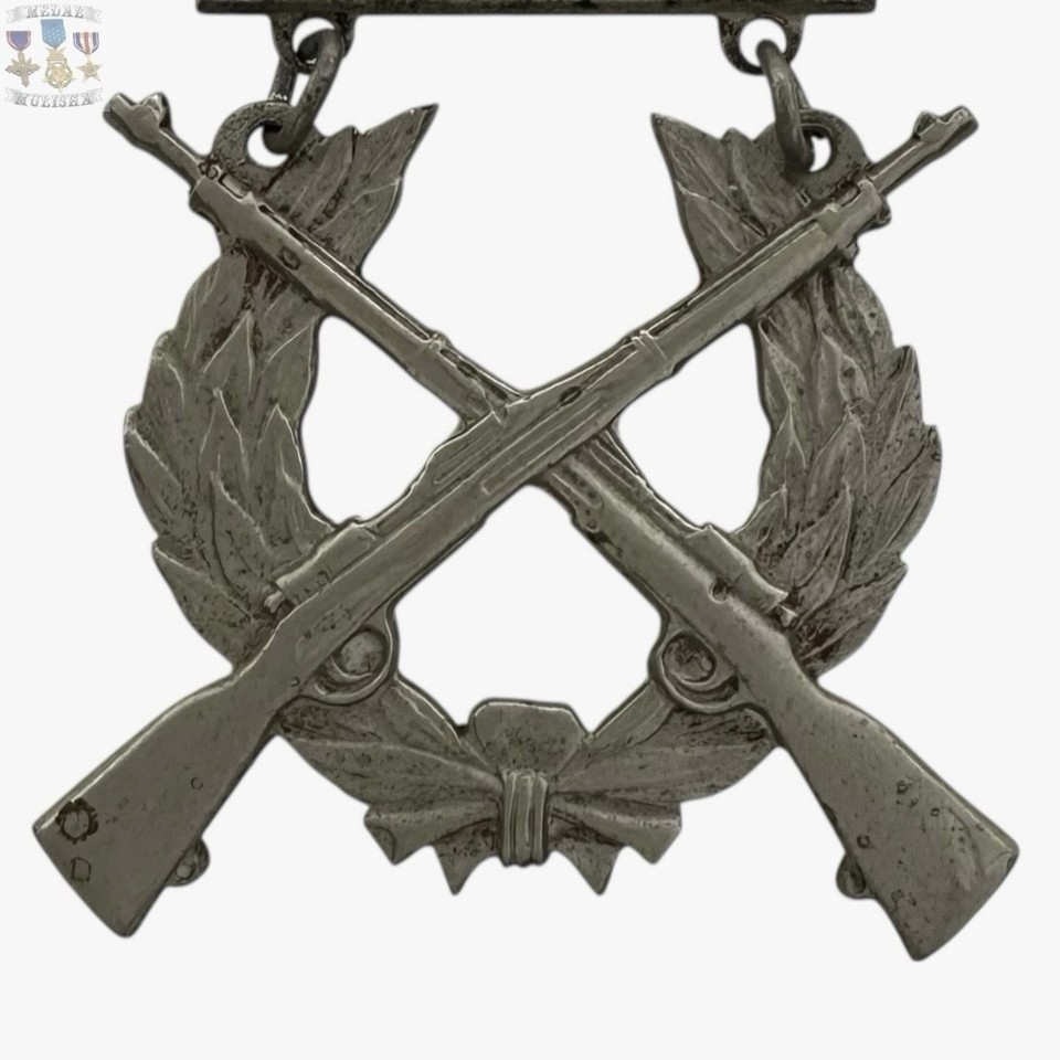 WWII U.S. MARINE CORPS EXPERT RIFLEMAN BADGE PISTOL-D BAY0NET BARS ...