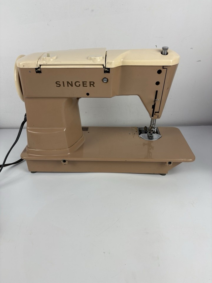 Singer 401a Sewing Machine Powers On And Moves, Read Description | eBay