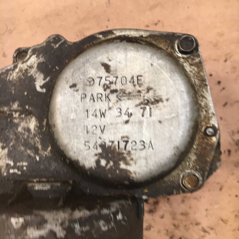 OEM Triumph Spitfire GT6 Windshield Wiper Motor LUCAS 75704E Dated 1971 ...