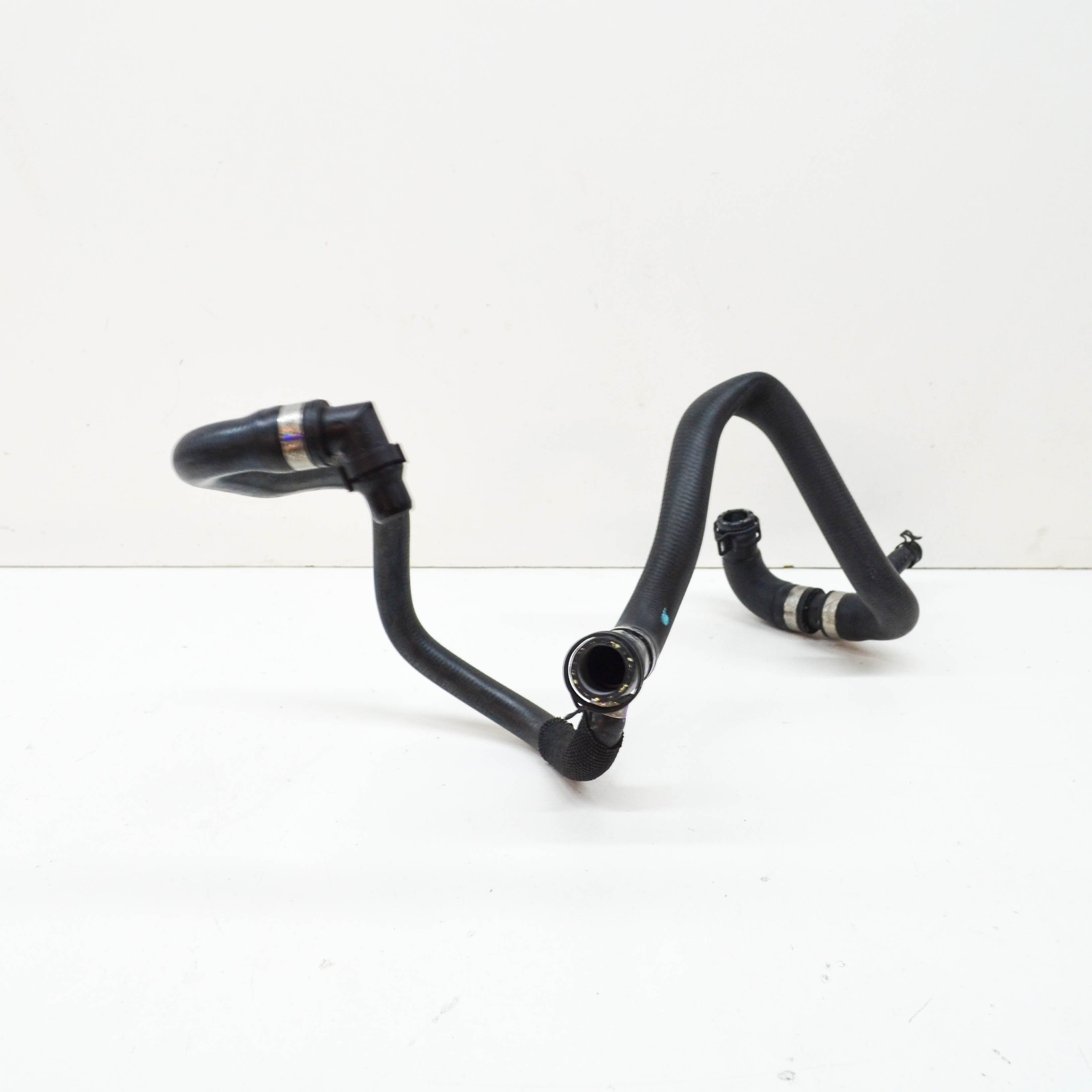 MERCEDES-BENZ GLE W166 Ausgleichsbehälter-Kreislaufrohr A1668301300 NEU ...