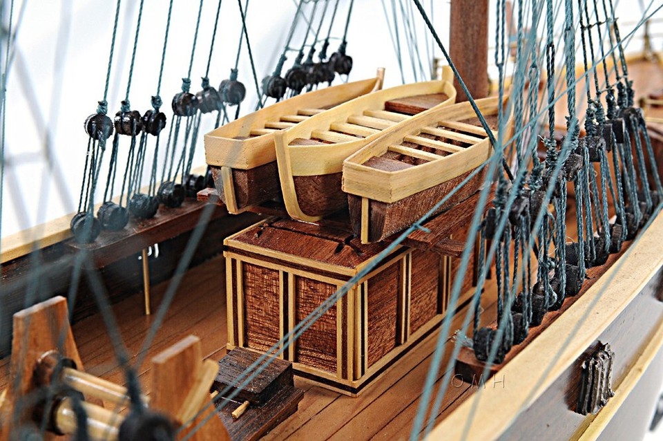 Cutty Sark Clipper Ship Model | Handcrafted Ship Model W/Linen Sails ...