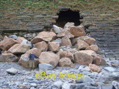 Photo 6x4 Retaining wall breach. Friog/SH6112 Breach in the retaining w ...