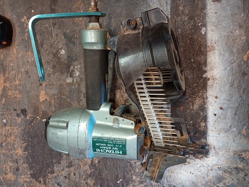 Hitachi NV65AH OEM MADE IN JAPAN Wire & Plastic 2-1/2" Coil Siding ...