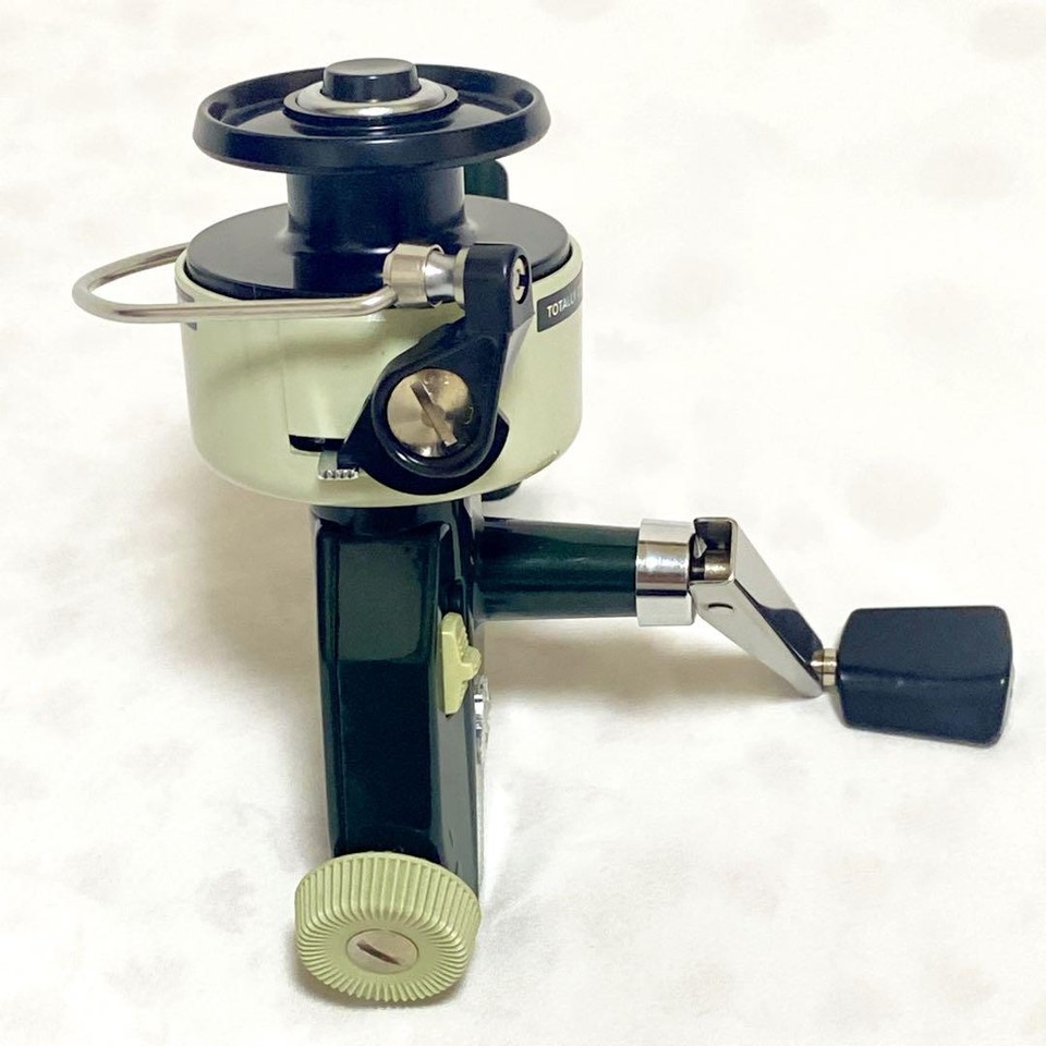 Abu Cardinal 44 Spin Cast Reel Reprint Vintage Rare with Spare Spool ...