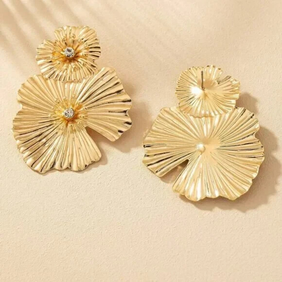 Gold Metal Floral Flower Drop Hanging Earrings | eBay