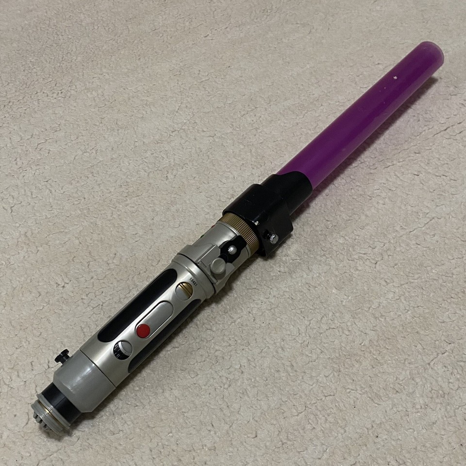 Disneyland 2007 Star Wars Build Your Own Lightsaber Purple With Kyber ...