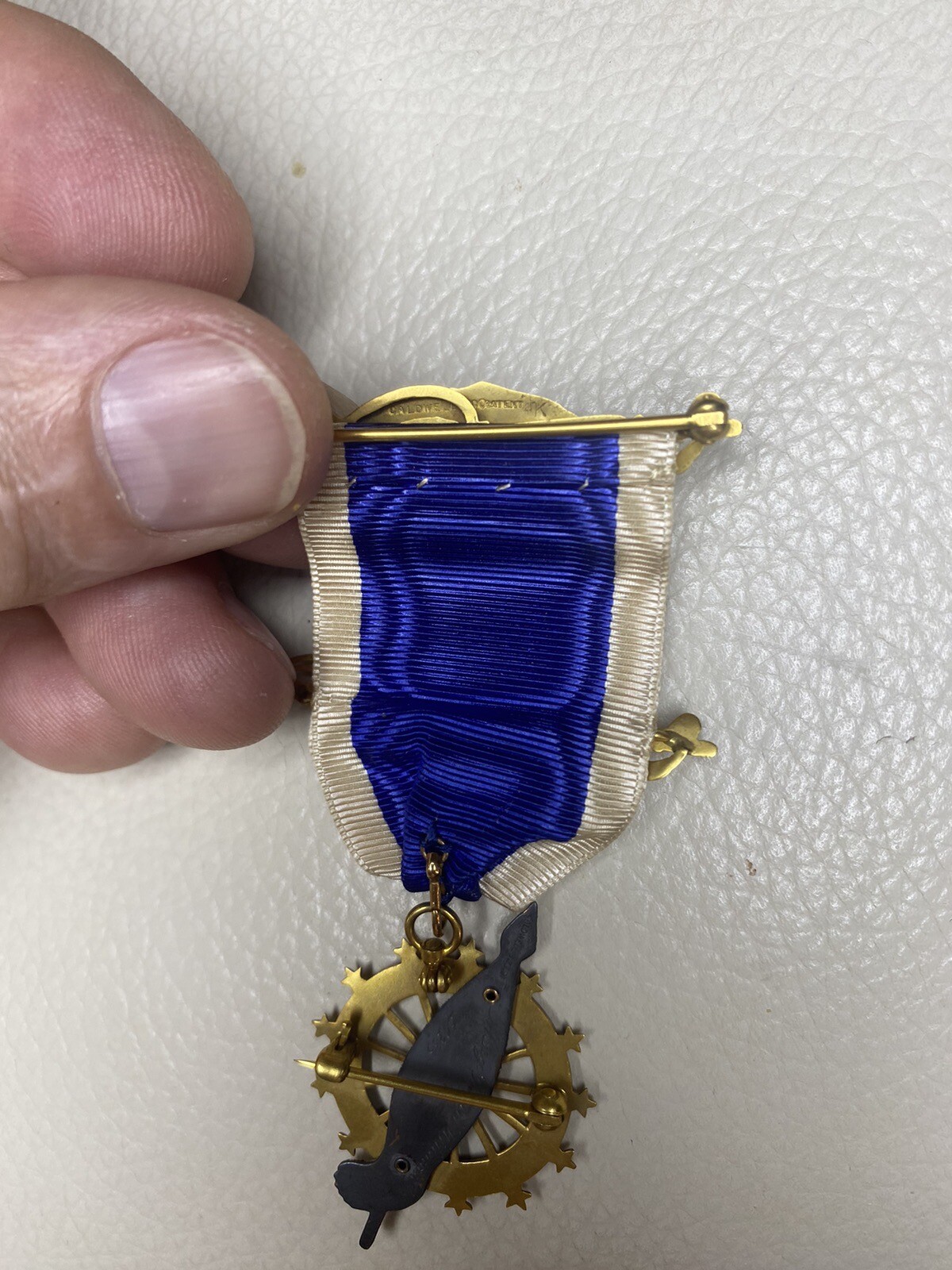 DAR Daughters of the American Revolution Medal w/ Ribbon 14k Gold Pin ...