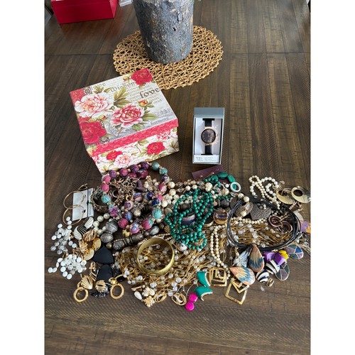 VTG Mystery Lot of Women's Jewelry Necklace Earrings Bangle Boho Beaded ...