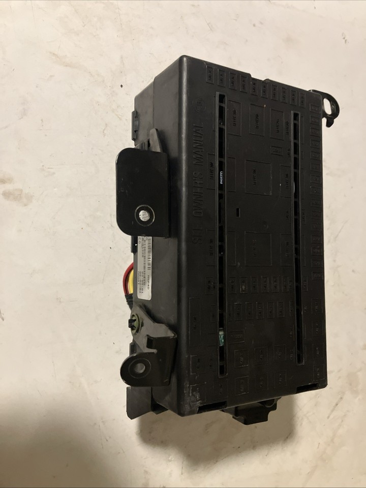 02 Ford f250 f350 SD Excursion Fuse Junction Box Block Relay PM2C7T ...