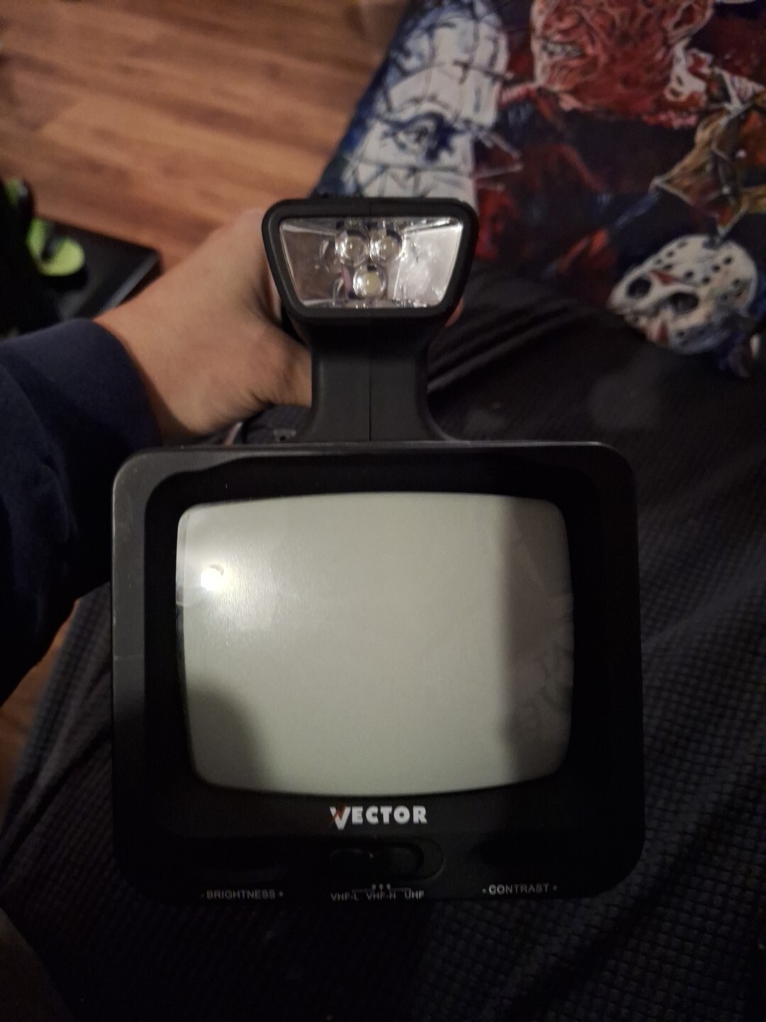 Vector Stormtracker Elite WC300DSV TV Lantern AM FM Weather Alert Radio ...