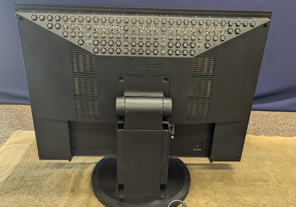 Eizo Coloredge Pro Calibrated Monitor 22" CG221 1920x1200 400:1 Studio ...