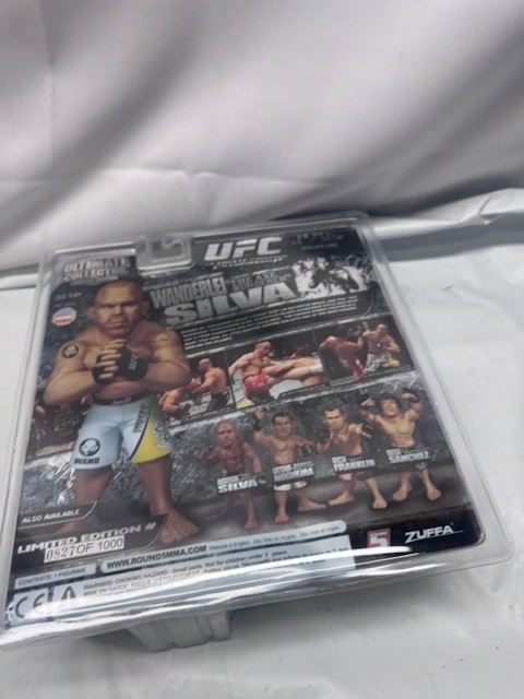 UFC Ultimate Collector-LIMITED EDITION Wanderlei THE AXE MURDERER Silva ...