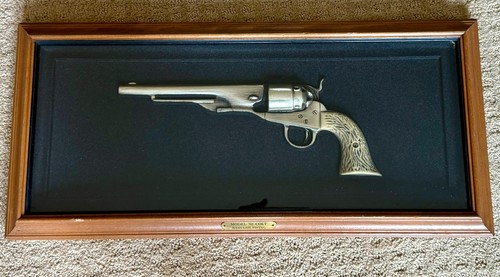 Vintage Turner Wall accessory 1962 Colt Western Pistol | eBay