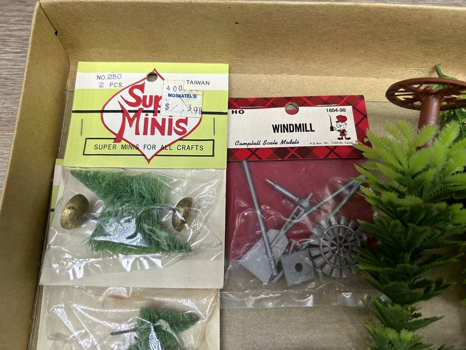 Vintage Super Minis & Campbell HO Scale Model Train Layout Trees ...