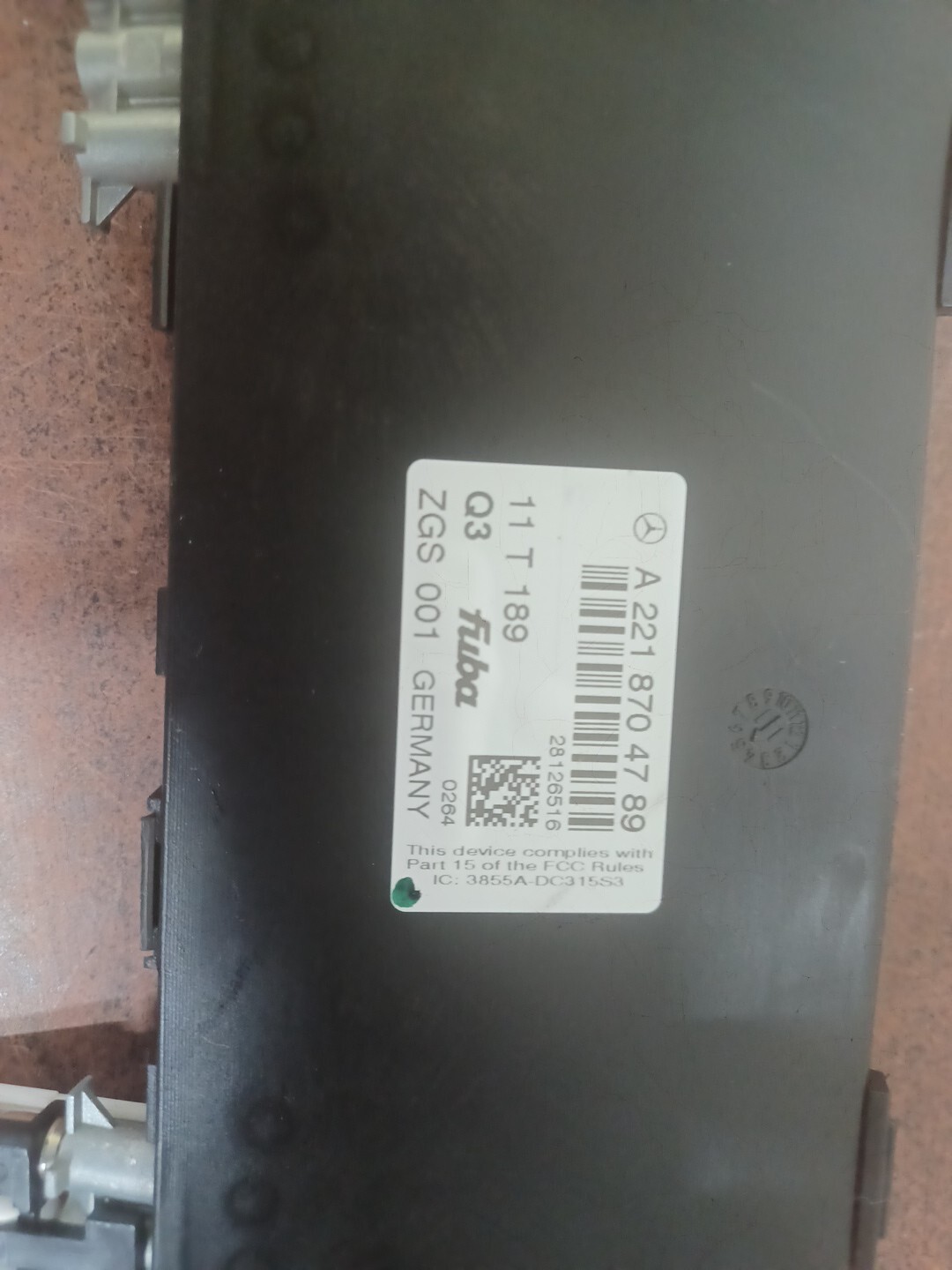 07-13 Mercedes W221 S550 S63 AMG Rear Roof Antenna Amplifier Amp ...