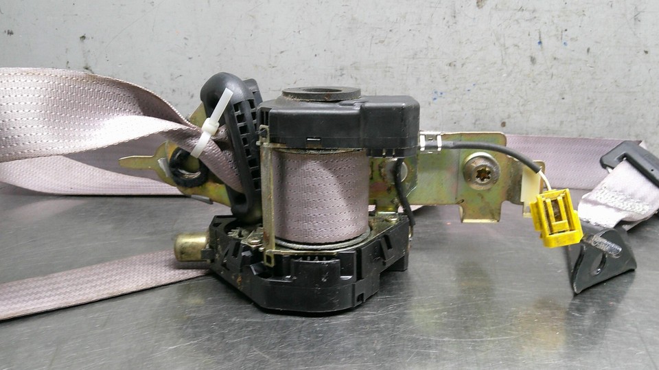 02 - 03 FORD F150 LEFT DRIVER FRONT SEAT BELT RETRACTOR FROM 02/04/02 ...